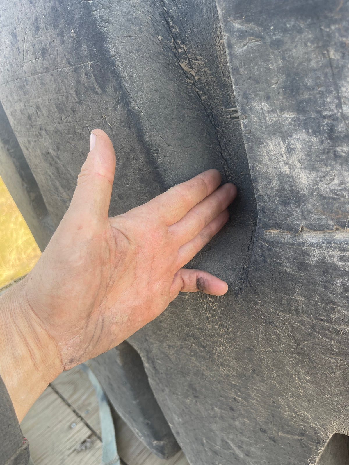 Bridgestone 37.5-39 scraper tire used. — Huber Ag Equipment LTD